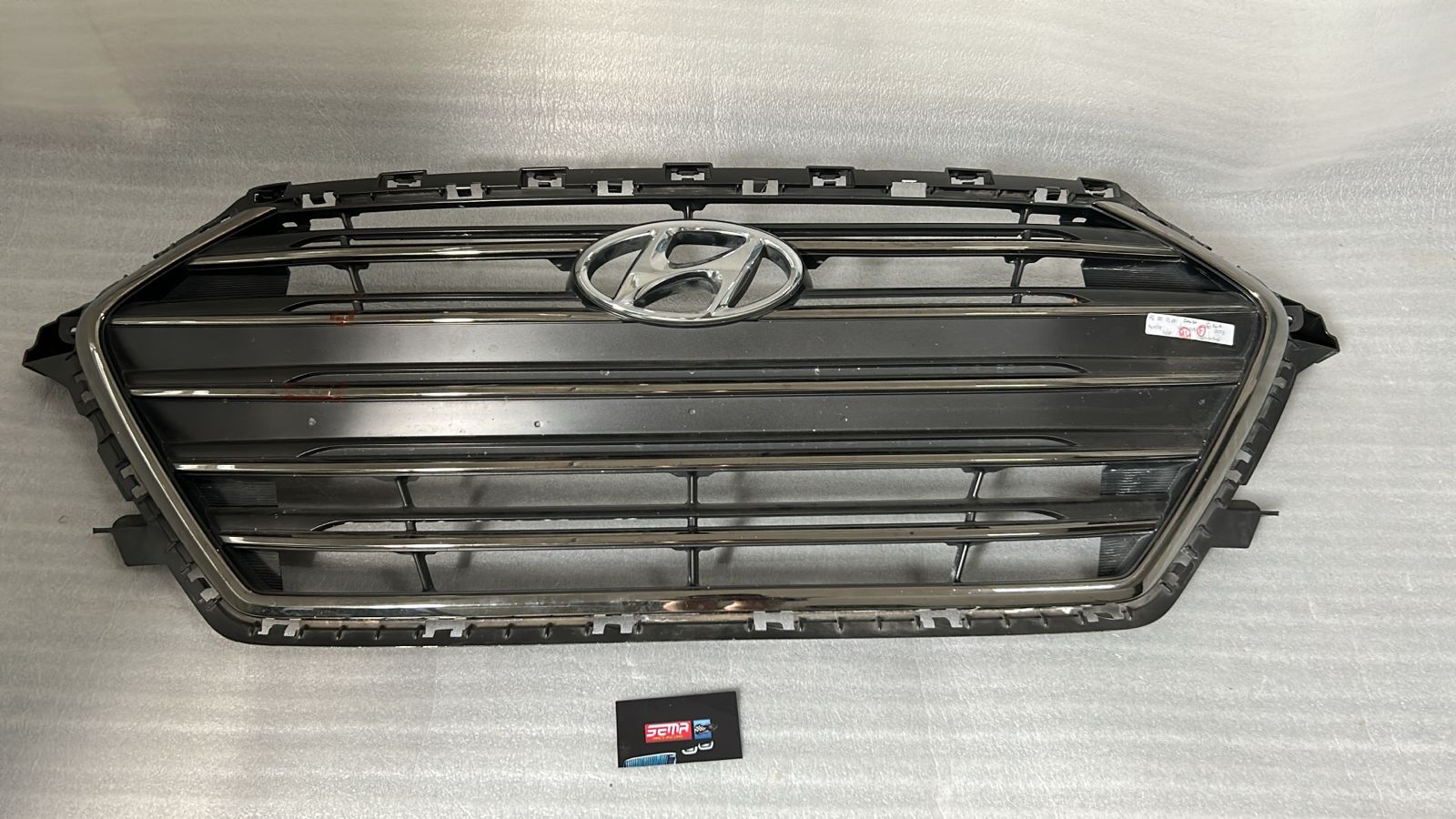 Parrilla Hyundai Elantra 2016-2018 (Usado)86350F3100 – semaparts.com
