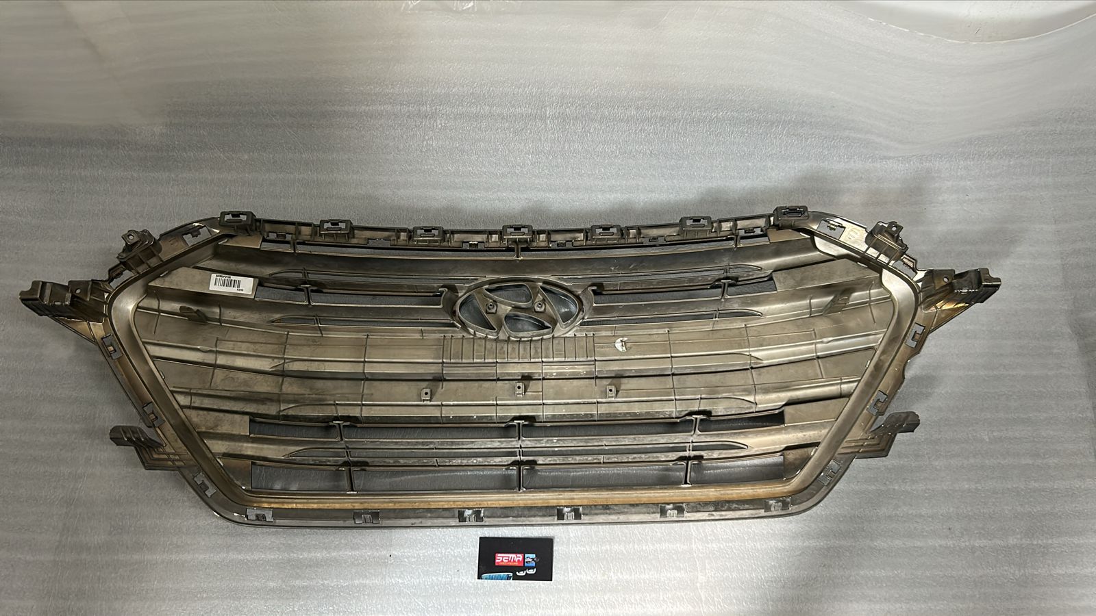 Parrilla Hyundai Elantra 2016-2018 (Usado)86350F3100 – semaparts.com